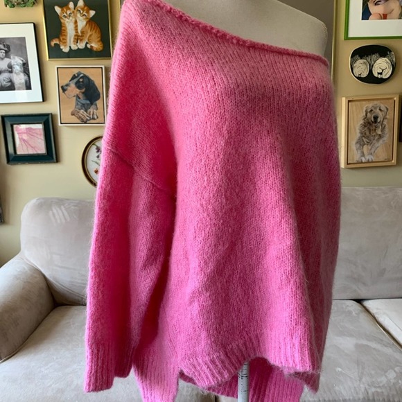 Juicy Couture | Sweaters | Juicy Couture Pink Squishy Soft Oversized ...
